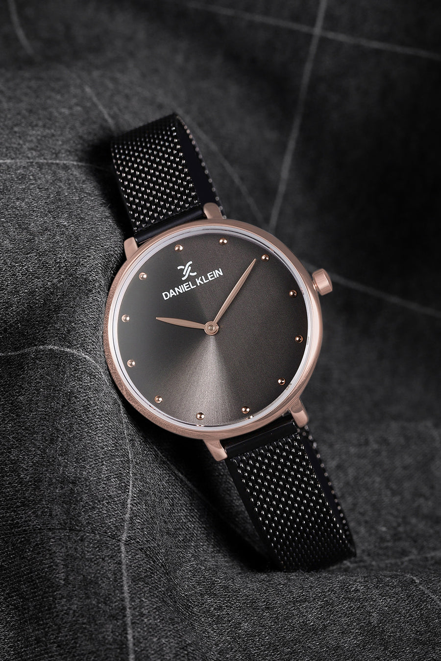 Women – Daniel Klein